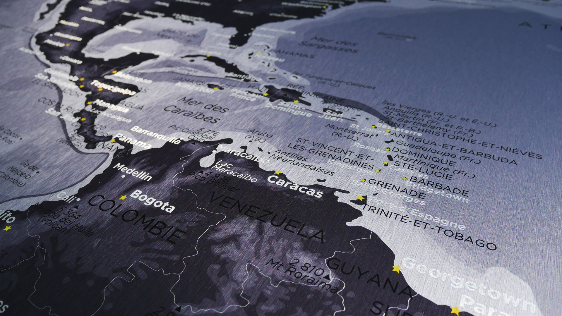Mapamundi de Aluminio Pulido - Mapa del Mundo Metálico - Compra